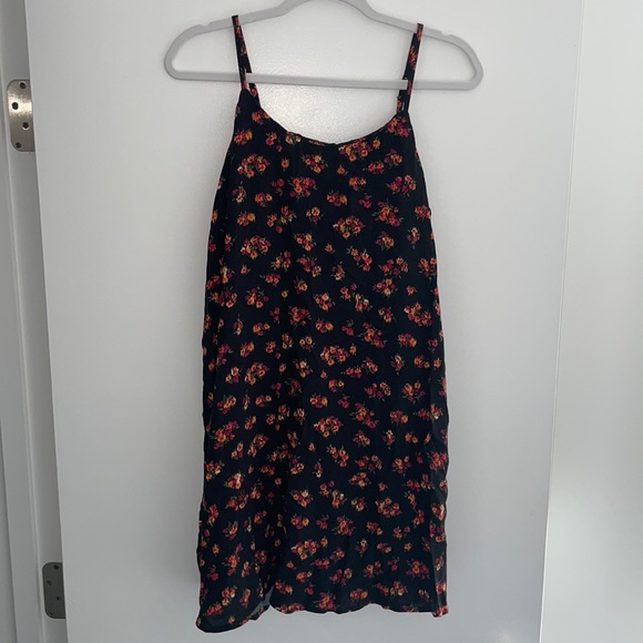 Max Studio | Dresses | Max Studio Nwt Black Floral Mini Dress With ...